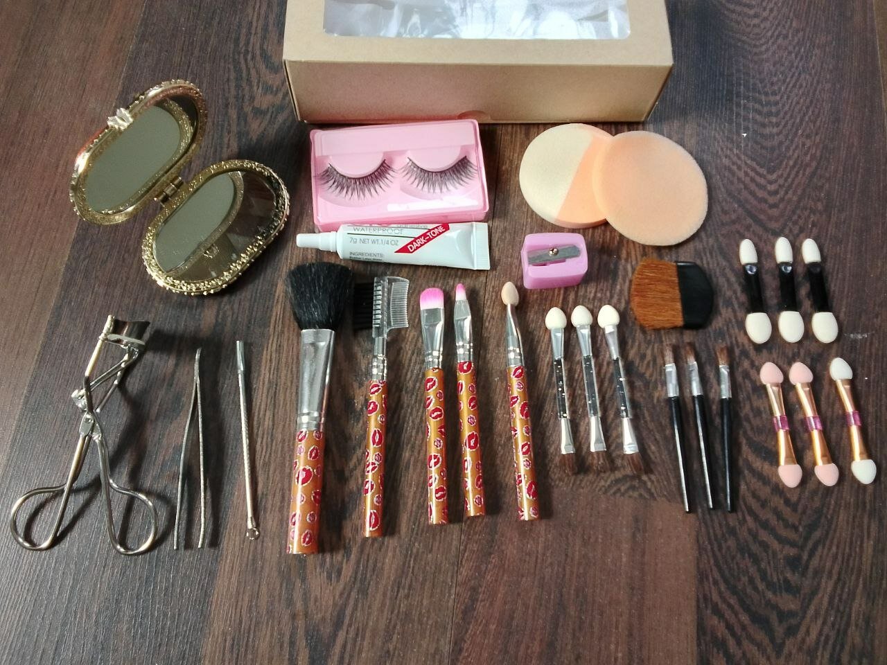 Набор кисточек для макияжа