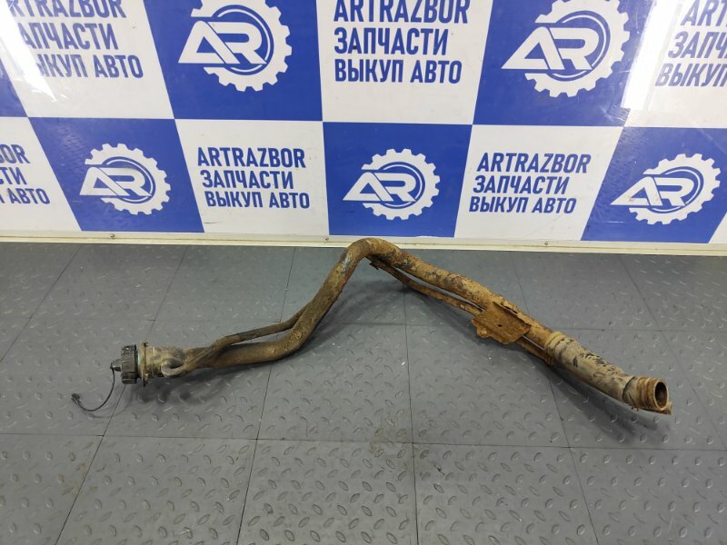 Б/У Горловина топливного бака Mitsubishi Lancer 9 CS / Мицубиши Лансер 9 CS 1.6 4G18 98 Л.С 2006