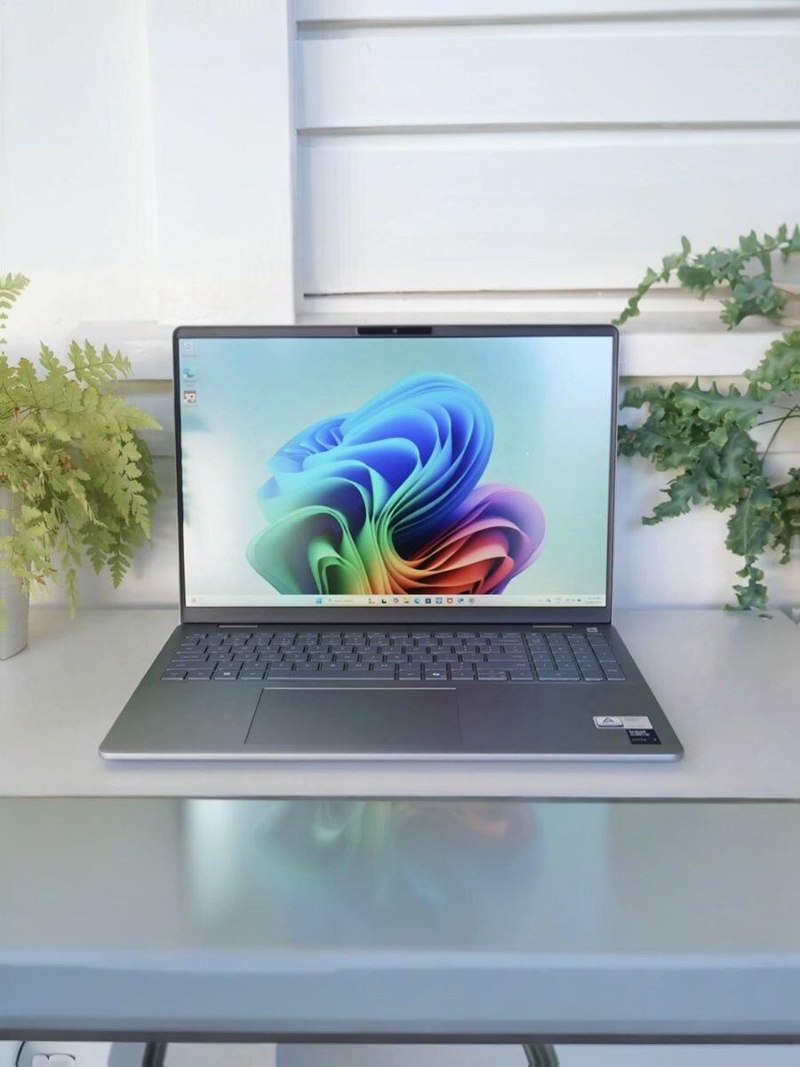 Ноутбук Dell 16 Plus 16" Ultra7 256V 16Гб QHD+ 120Гц