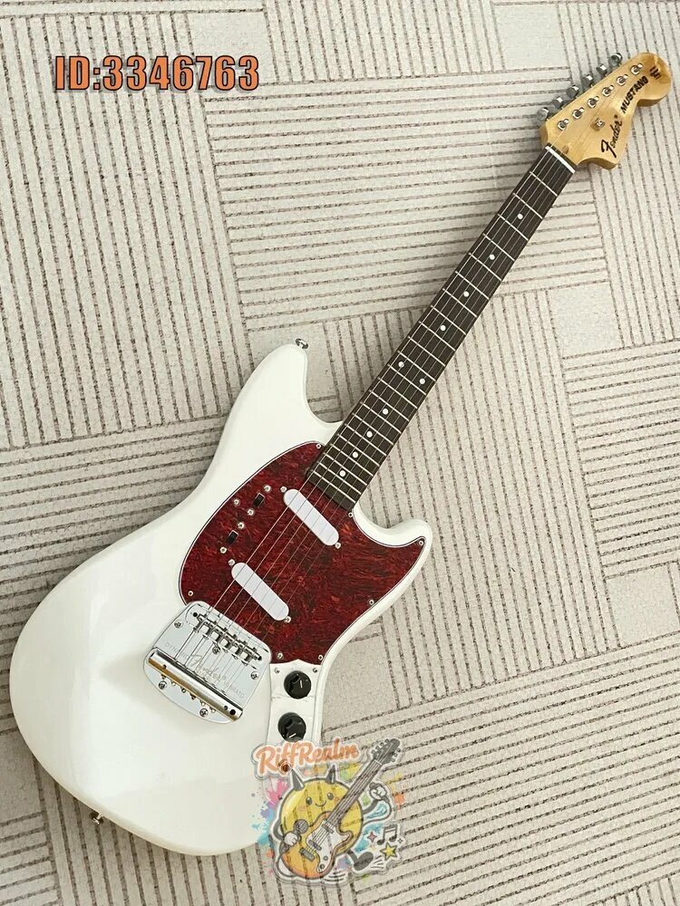 Электрогитара Mustang 6-струнная, корпус Дерево