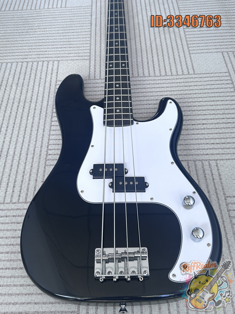 Бас-гитара Precision Bass Black&White — фото 1
