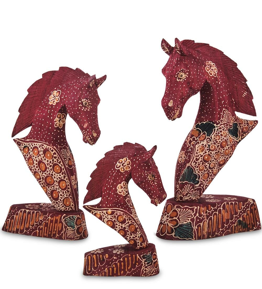 Фигурка Лошадь набор из трех 25,20,15 см (батик, о. Ява) A1982269 Decor and Gift