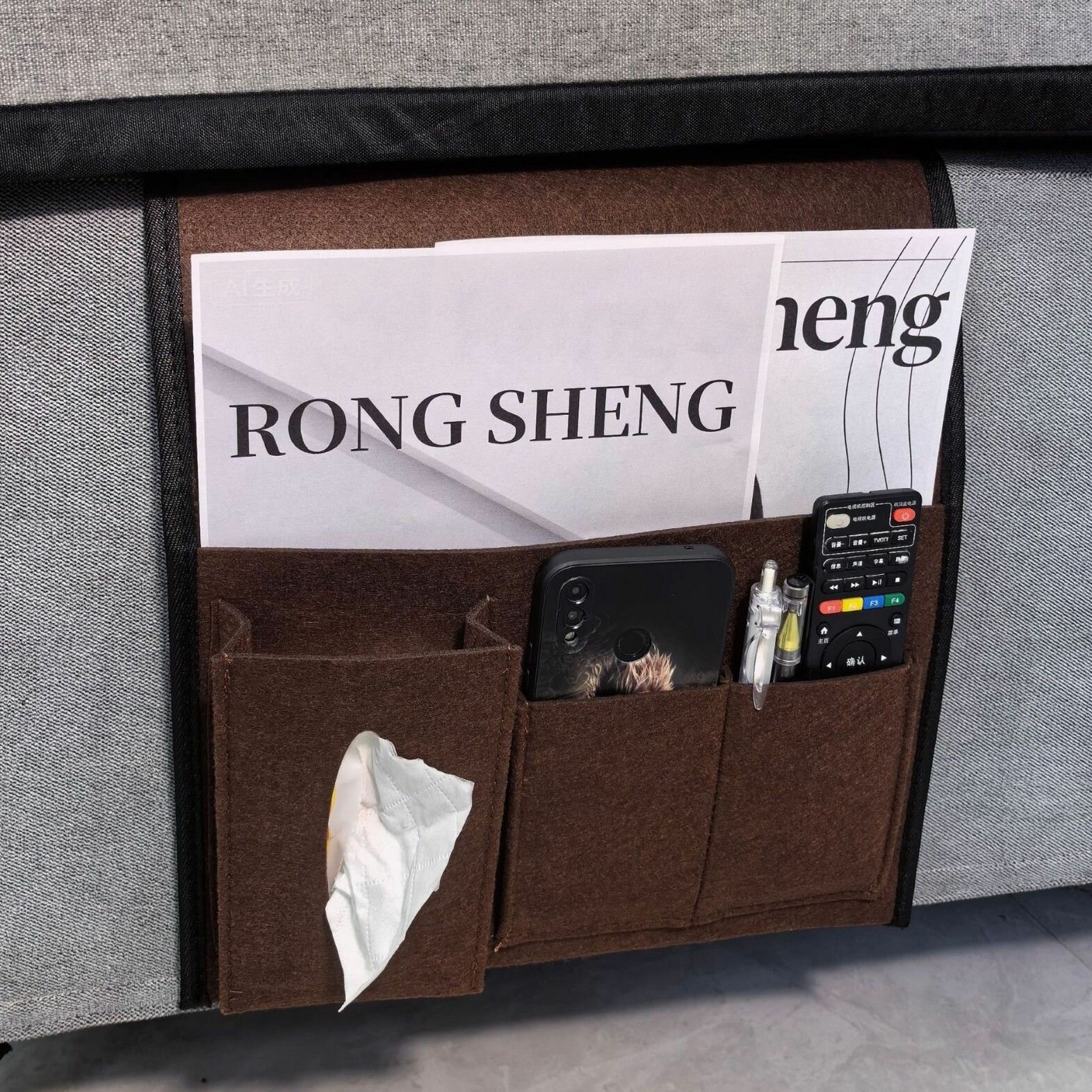 Многофункциональная сумка для хранения на подлокотнике дивана с отделением для пульта дистанционного управления, тканевый органайзер для мелочей у кровати, многофункциональная сумка для хранения телефона.