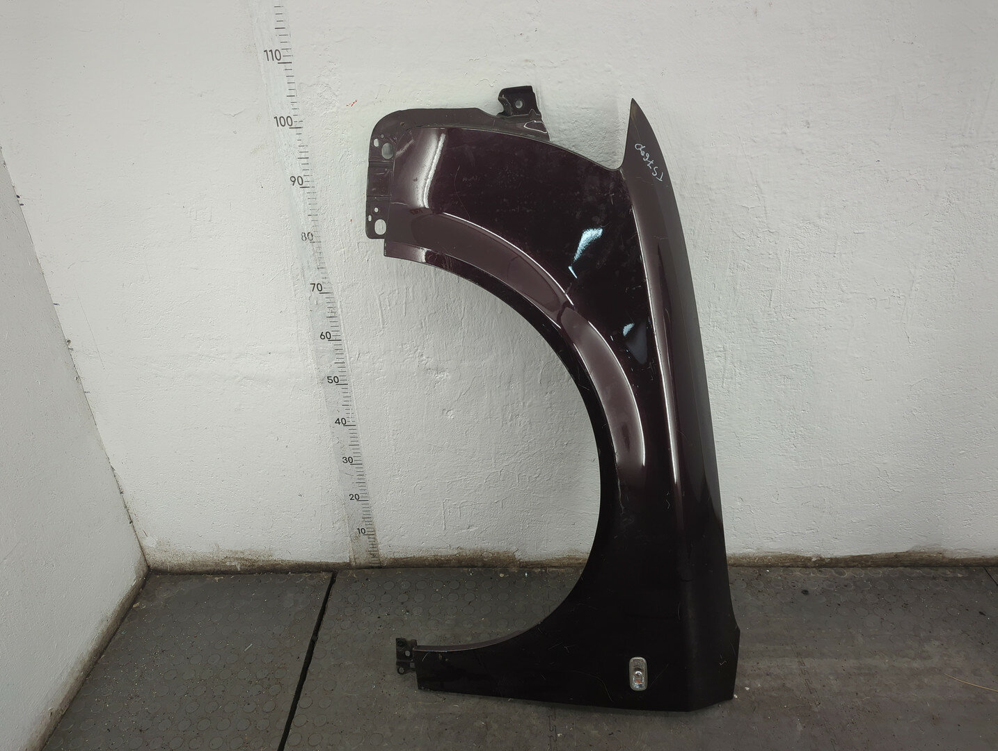 Крыло левое переднее Audi A4 (B6) Б/У