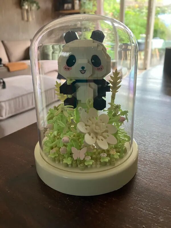 Конструктор 3D Balody Панда с Цветами в Колбе, мини блоки, 599 деталей - BA210824