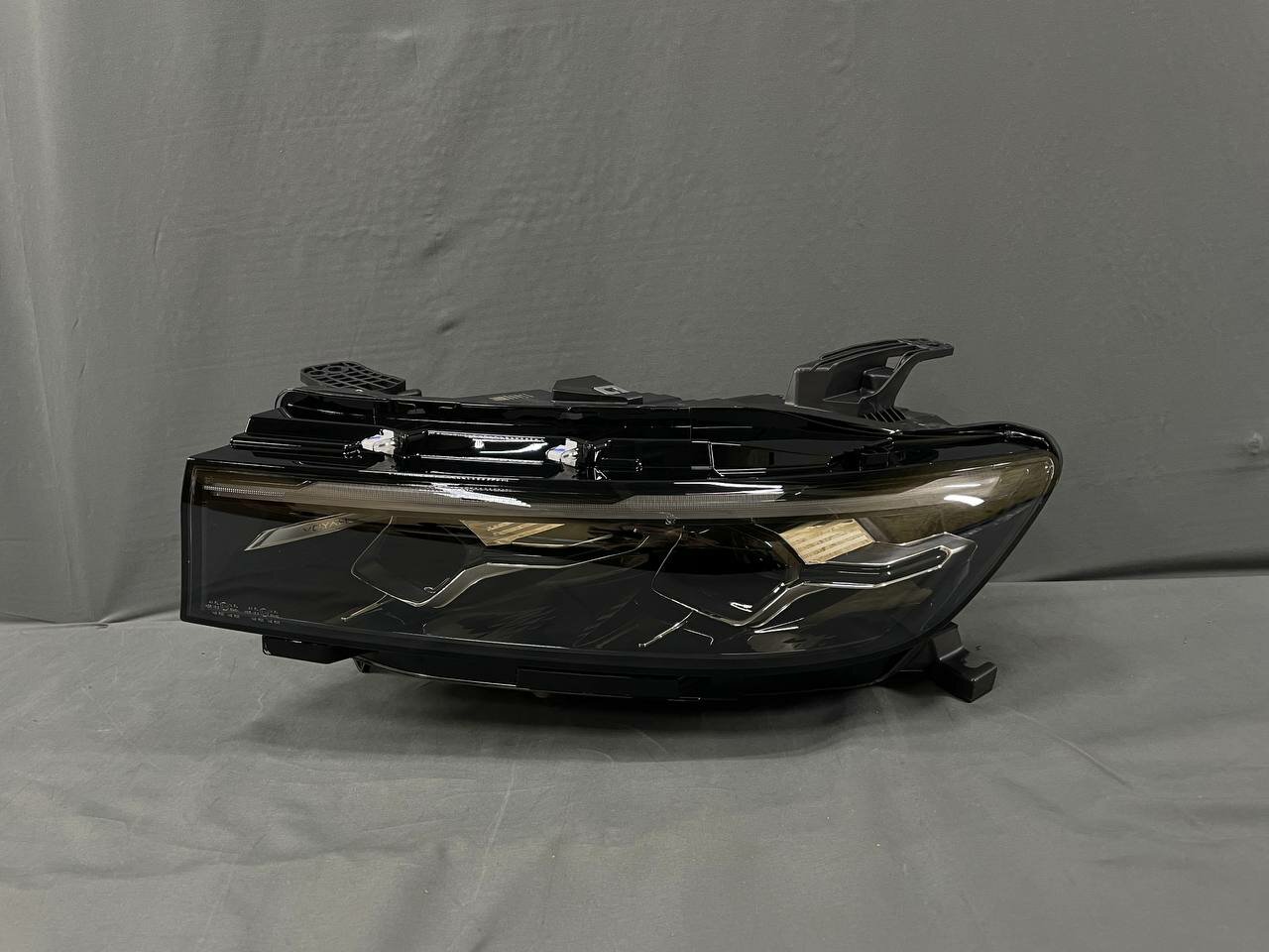 Фара Voyah Free H97A3711001A