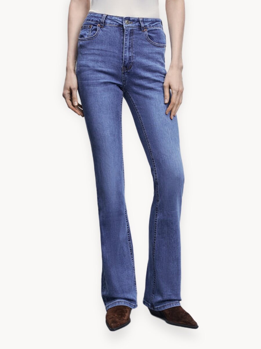 Джинсы буткат bootcut 