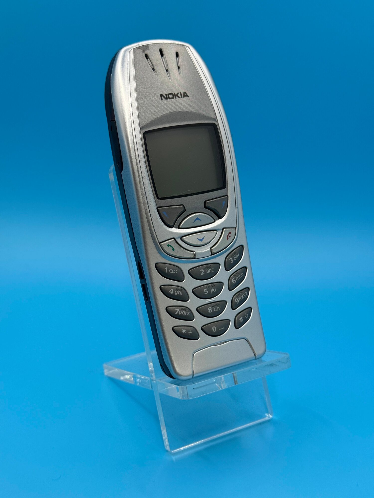 Мобильный телефон Nokia 6310i