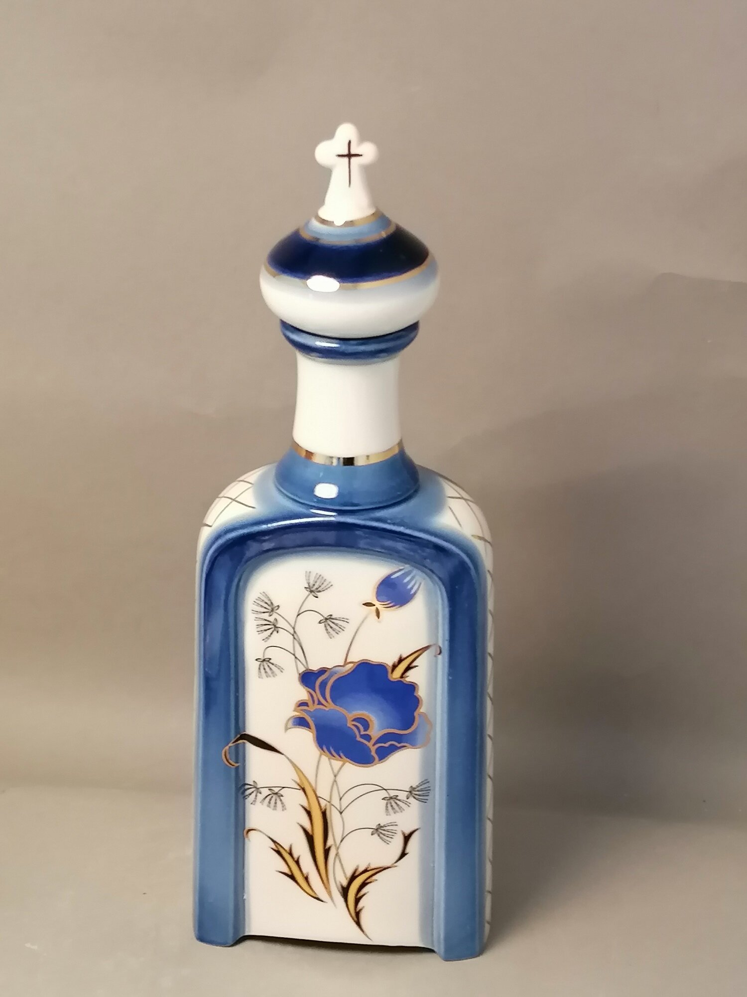 Сосуд-штоф для святой воды (бел, роспись кобальт, роспись золотом, синий мак)