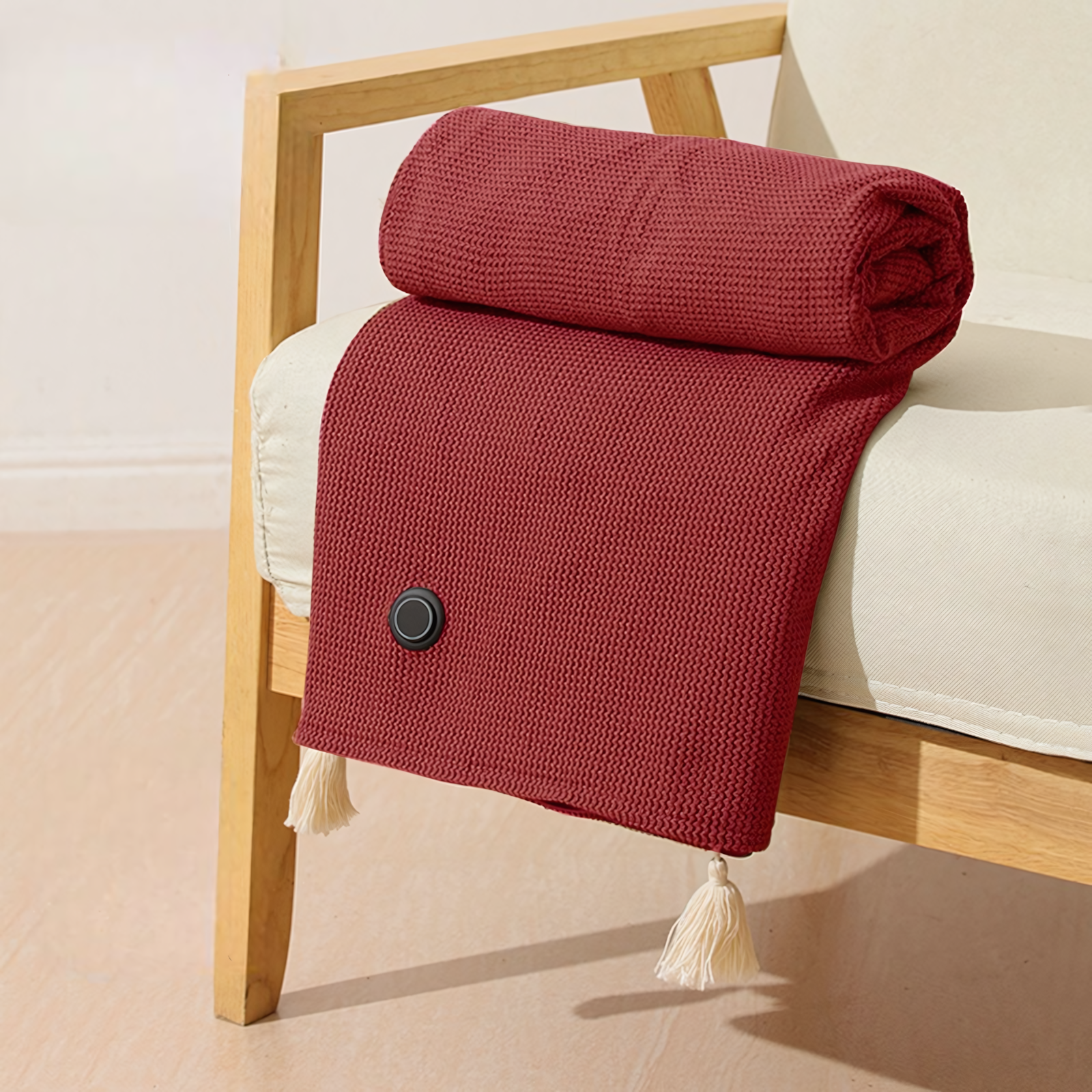 Плед-пончо с электроподогревом / Электроодеяло + блок питания емкостью 5000 мАч, цвет красный