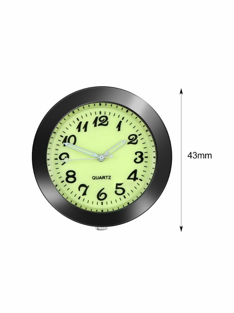 Автомобильные часы с флуоресцентным циферблатом и кварцевым механизмом для удобного отслеживания времени в машине