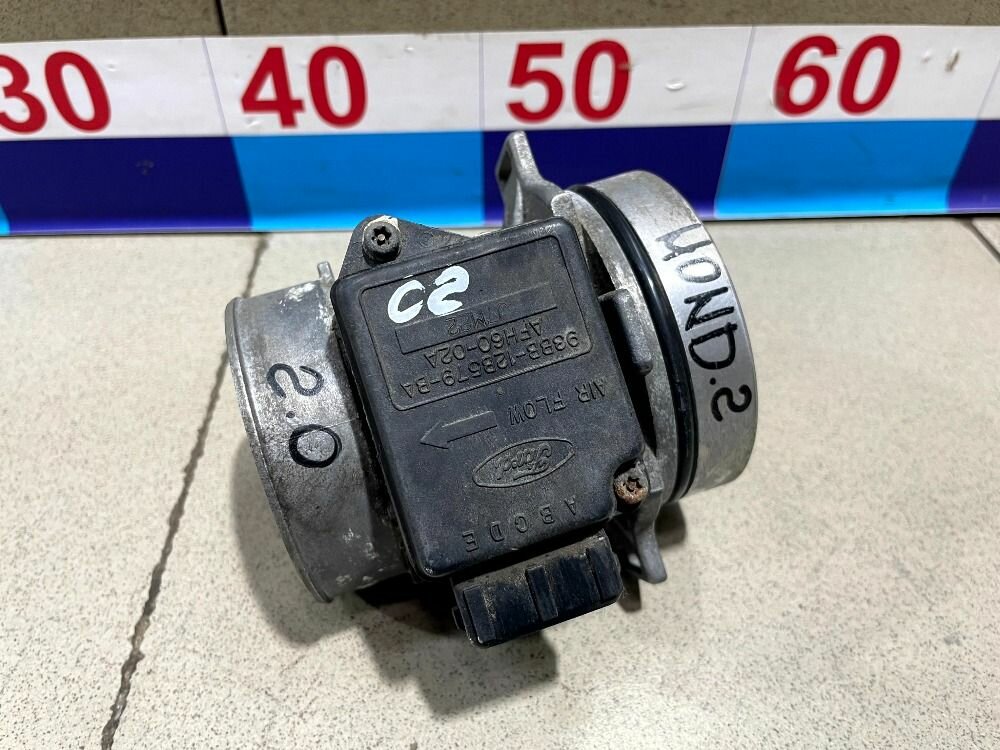 Расходомер воздуха Ford Mondeo II 93BB12B579BA