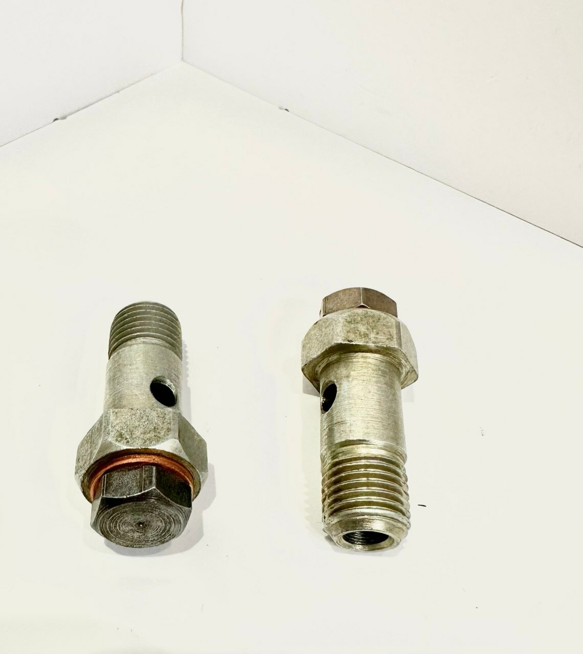 Клапан 2шт перепускной ТНВД 33-1111282