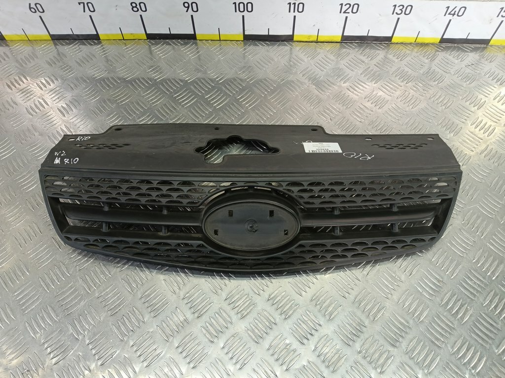 Решетка радиатора Б/У для Kia RIO II (2005—2009) 863601G211