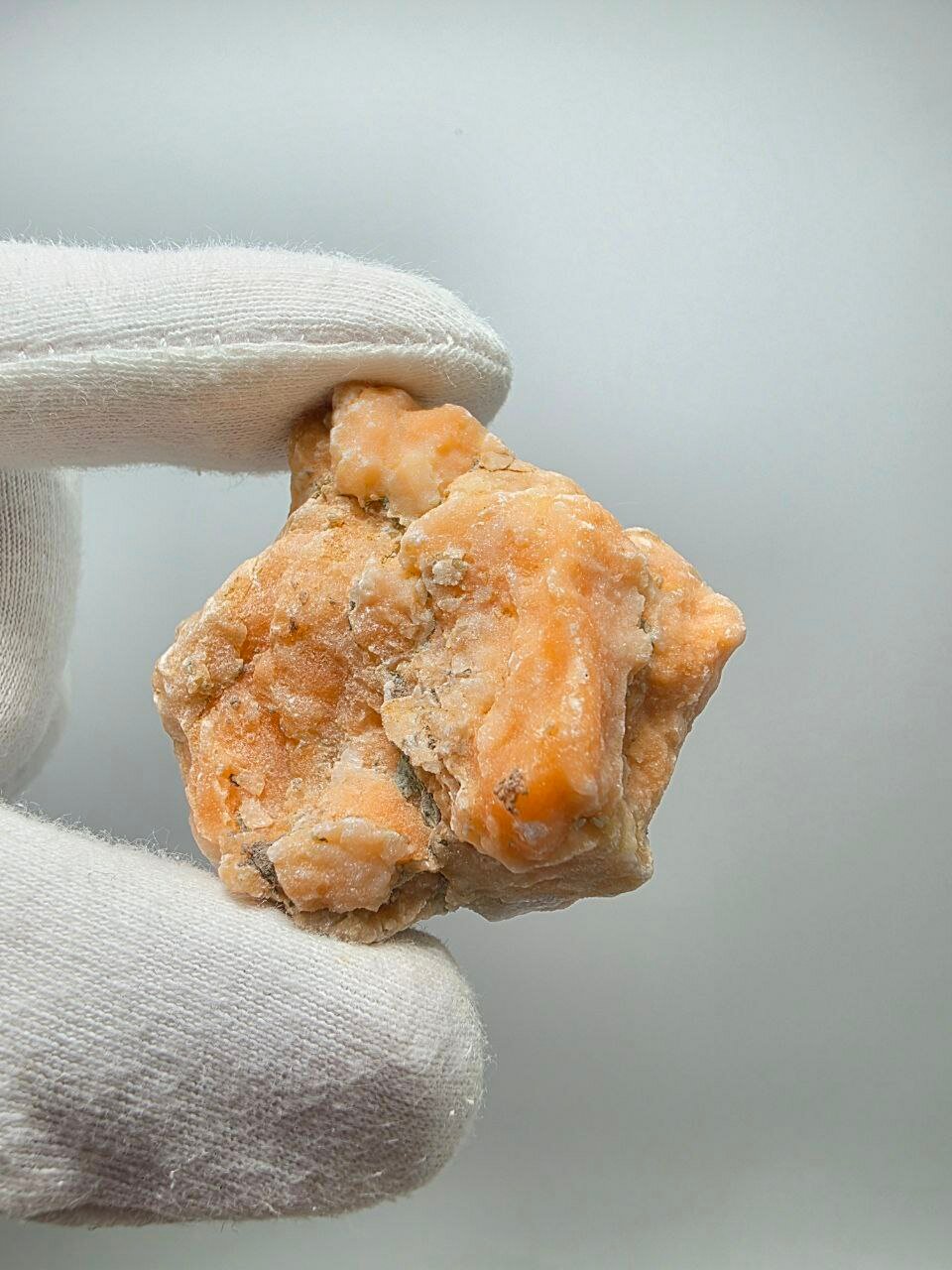 Ангидрит (розовый) 48 мм, 46 г.