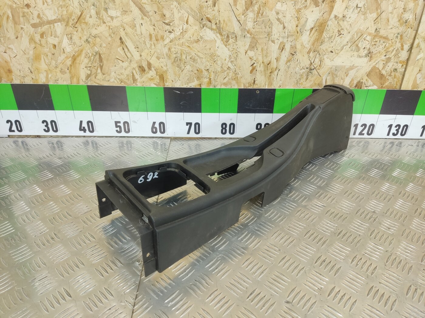 Консоль VAZ 2114 21145109154