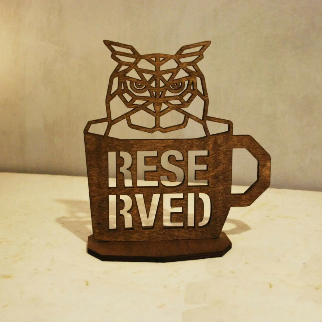 Табличка настольная "зарезервировано", деревянная, коричневая, 1 шт.