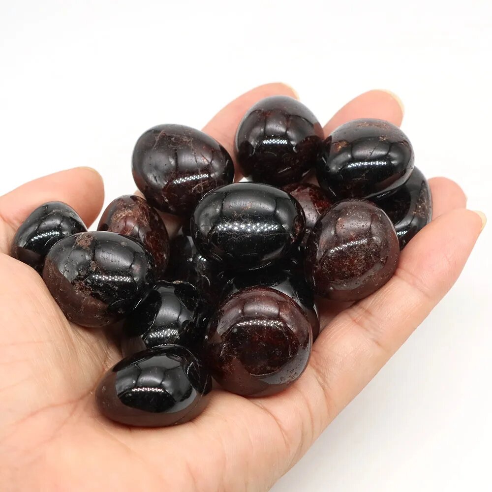 Гранат tumbled stones 1 pc, Garnet