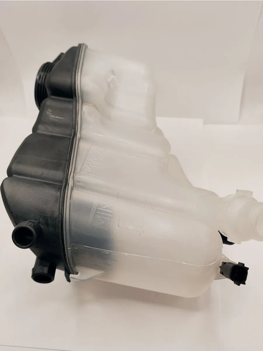 Бачок расширительный системы охлаждения