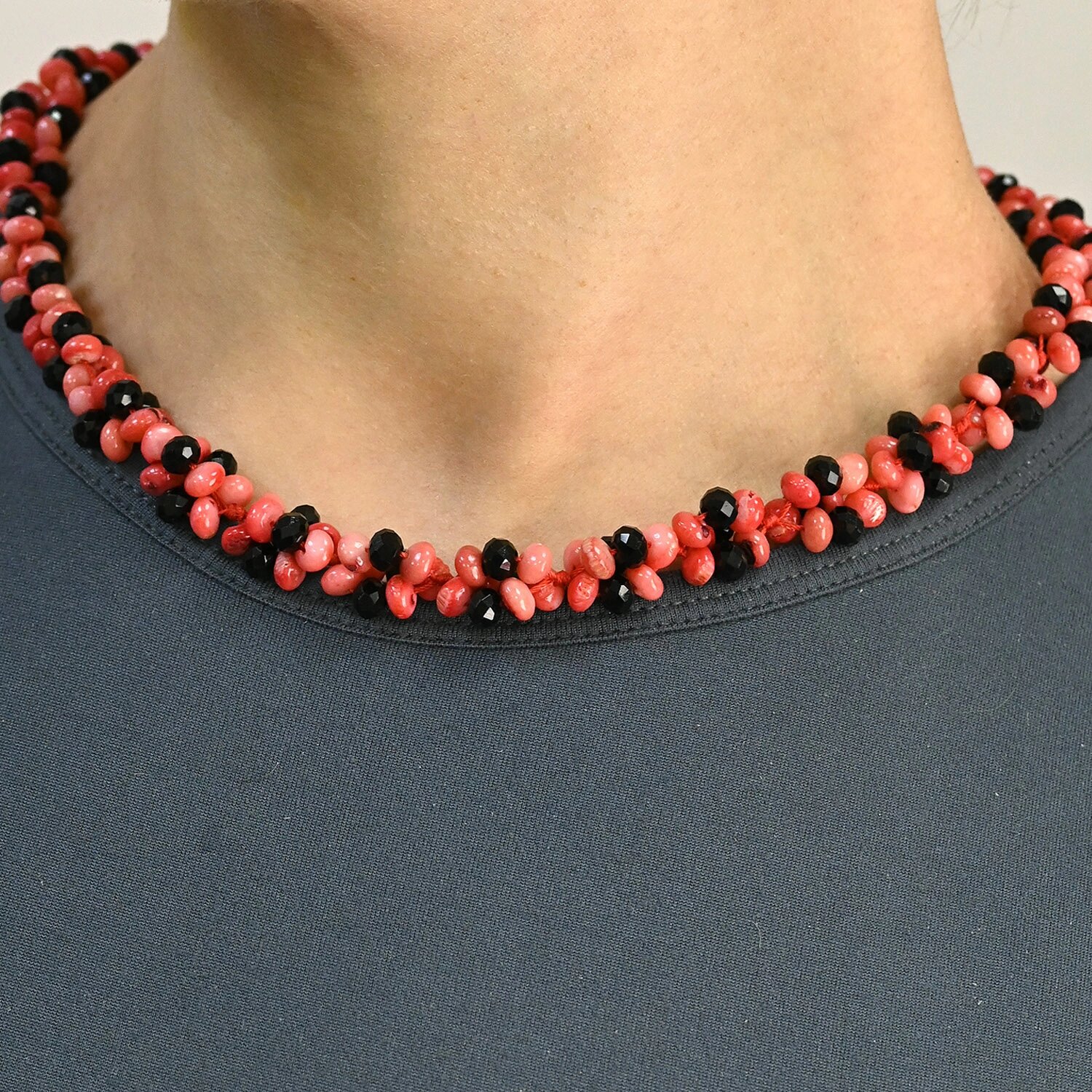 Бусы, коралл