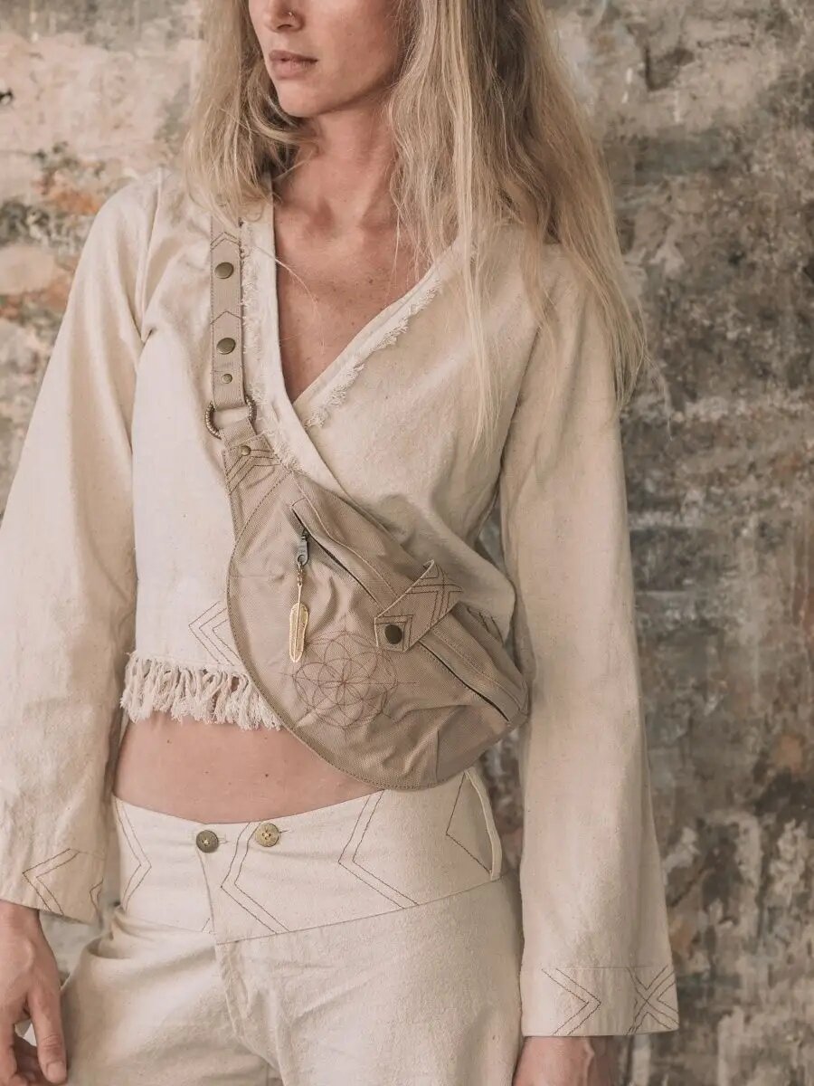 Сумка поясная Бохо-сумка с сакральной геометрией