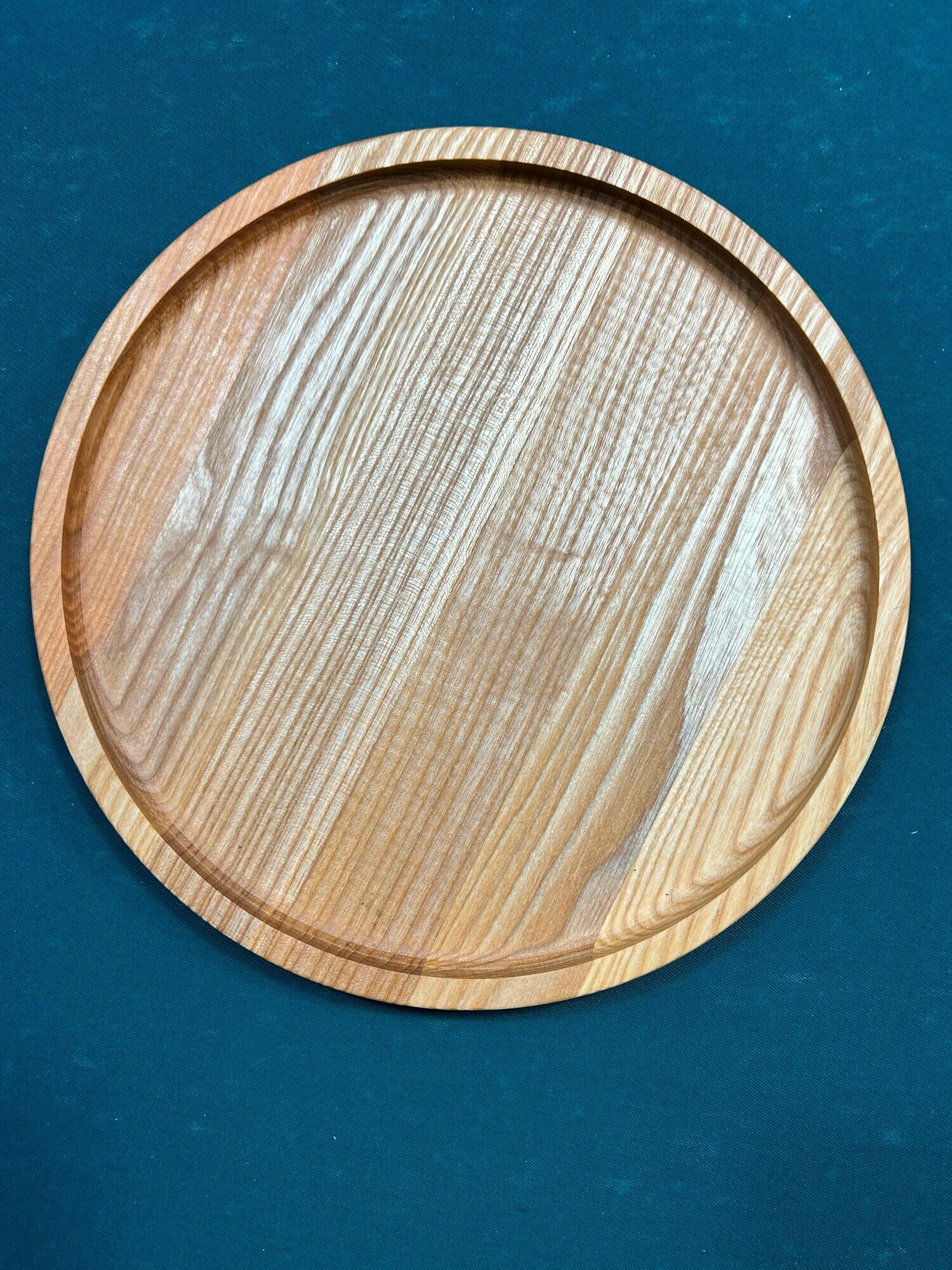 Менажница деревянная из ясеня 25х2 см тарелка/поднос для подачи закусок, для пиццы.