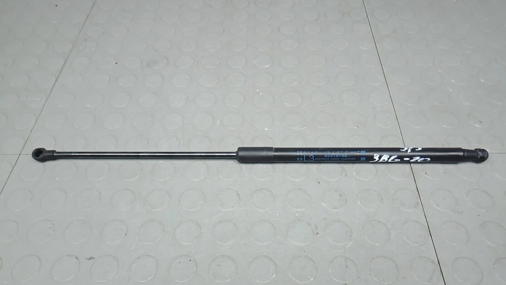 Амортизатор 3-5 двери TOYOTA C-HR, Номер 68960F4050