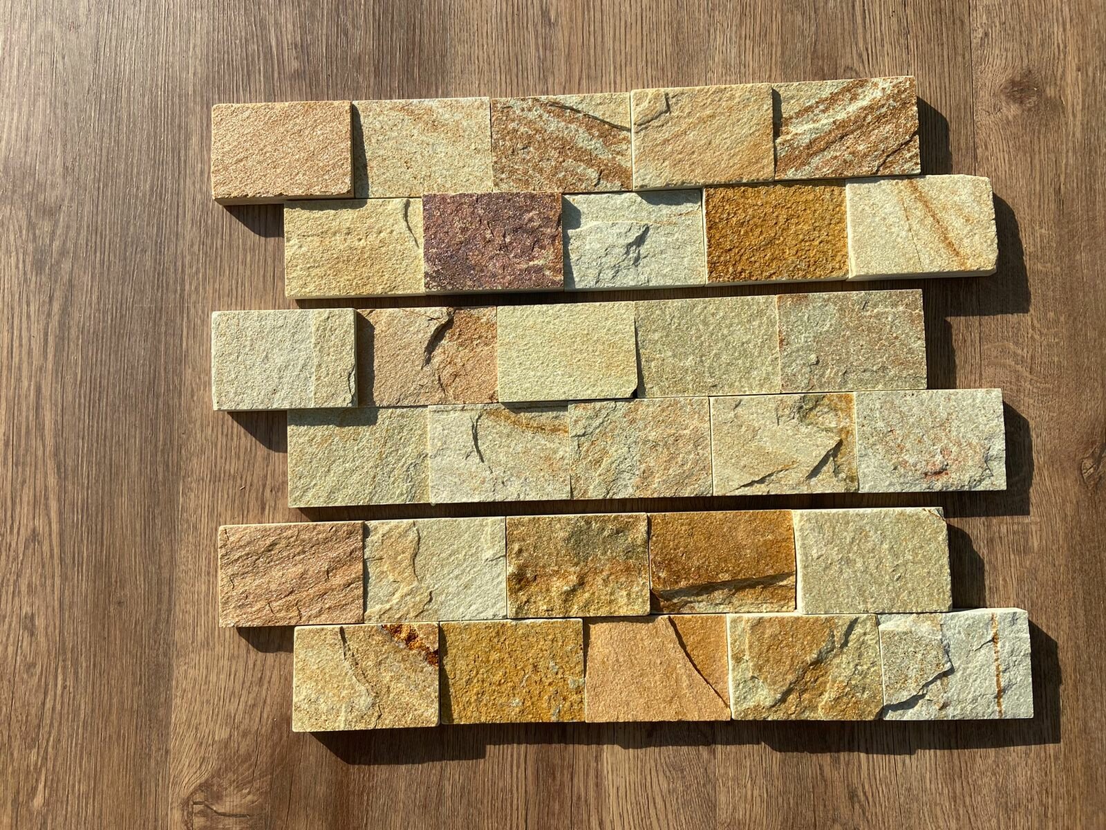 3d панель из натурального камня "Златолит" 140*550х(10-25) мм, (0,42 м²)