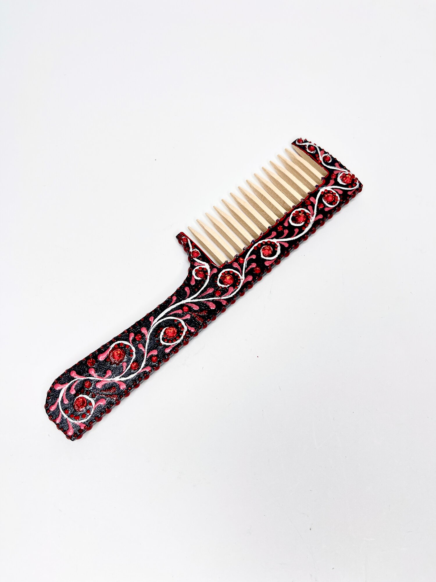 Расческа деревянная с росписью и стразами, женская, черная с красным