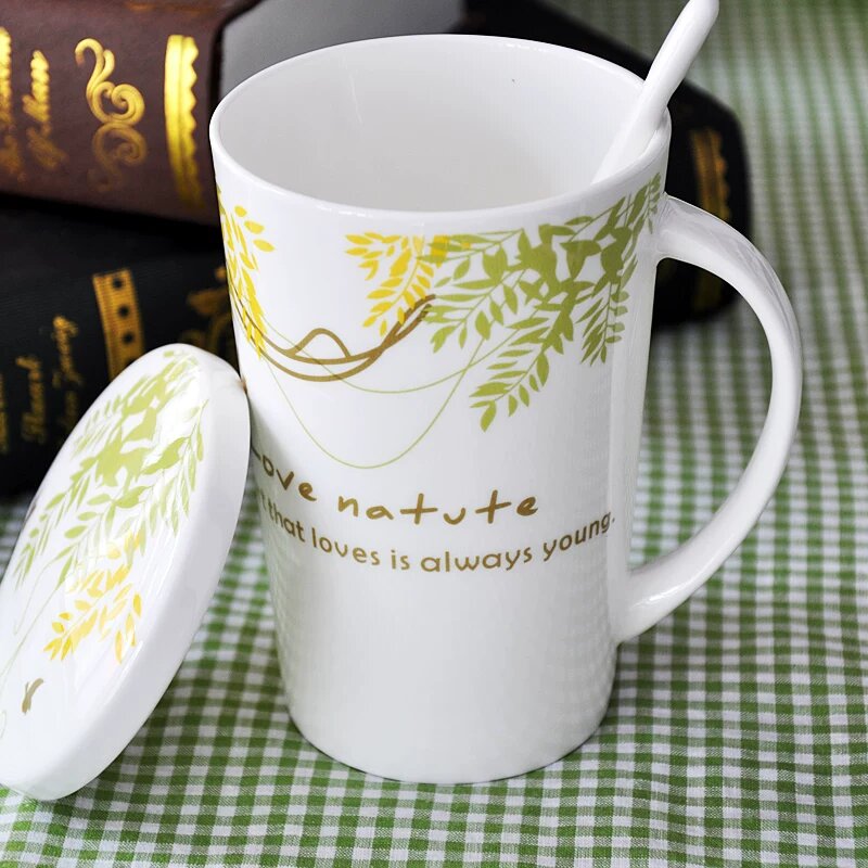 Креативная кружка из костяного фарфора, простая керамическая чашка для женщин с крышкой и ложкой, кофейная чашка, чашка