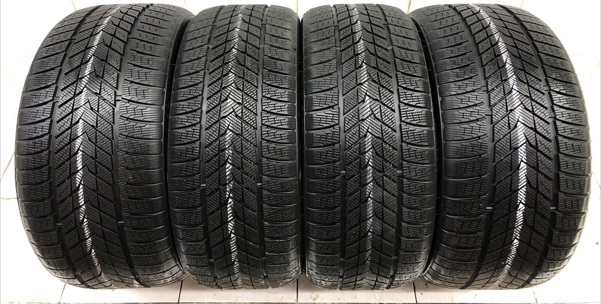 Arivo Winmaster ProX ARW5 275/35 R19 & 245/40 R19 БУ Шины Зимние