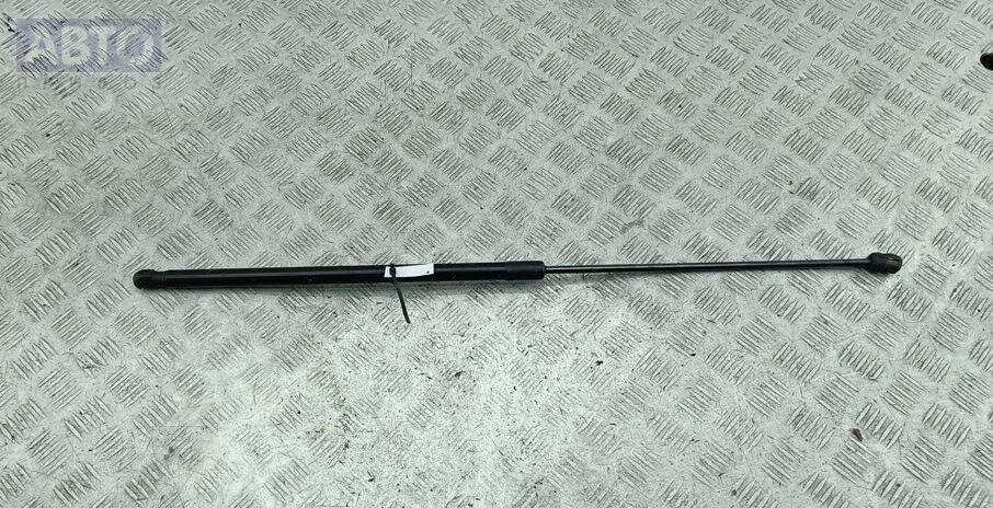 Амортизатор капота Volkswagen Passat B6