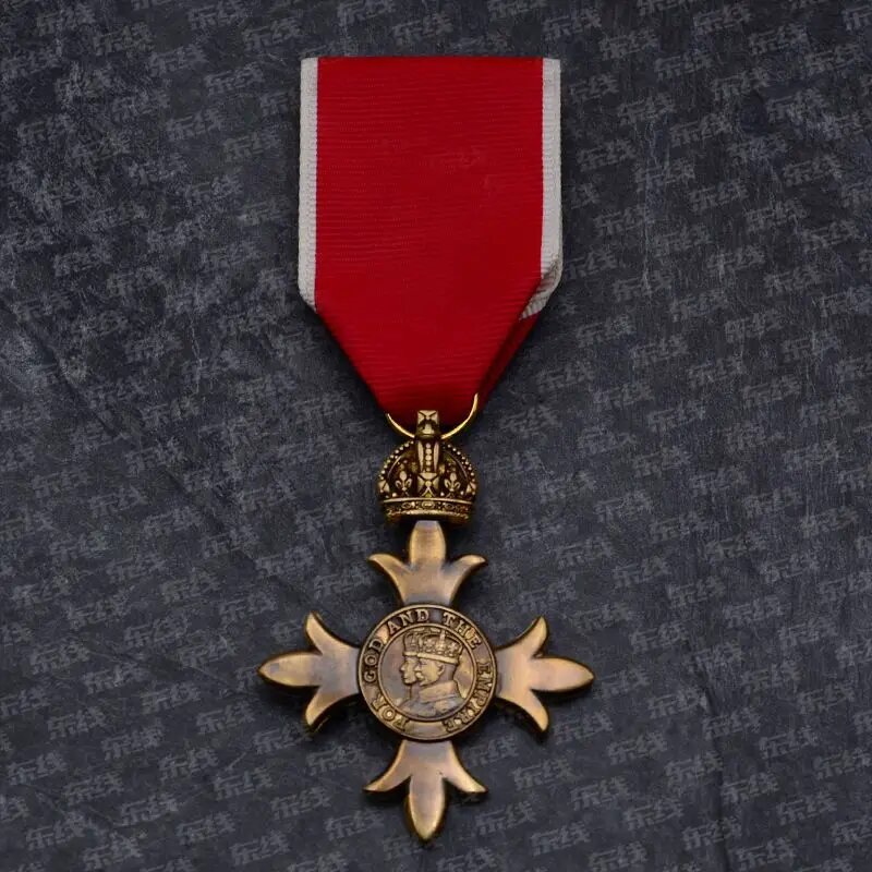 Медаль "Самый отличный заказ британской империи" OBE ribbon tin box 6