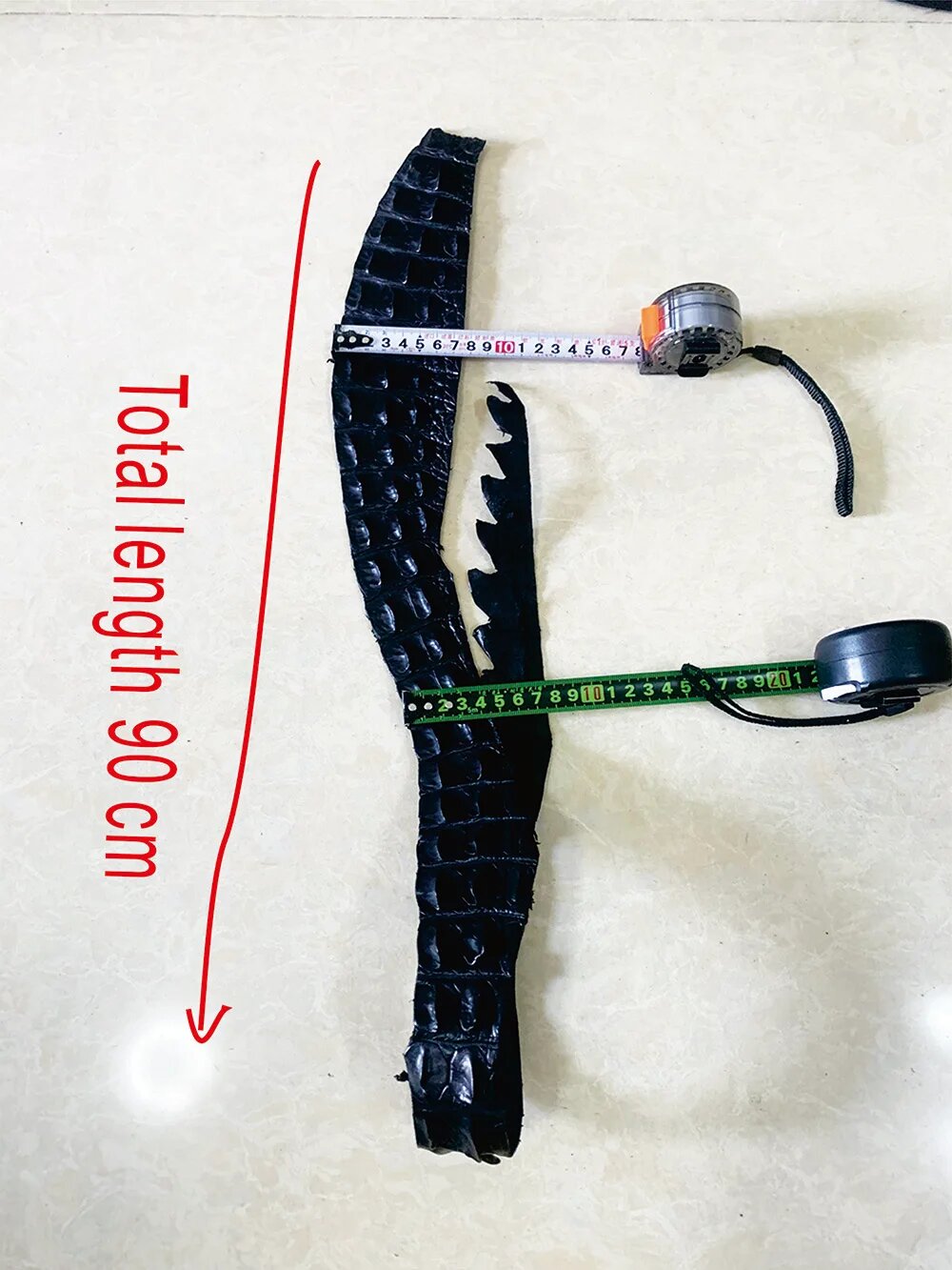 Кожа крокодила черная 90cm