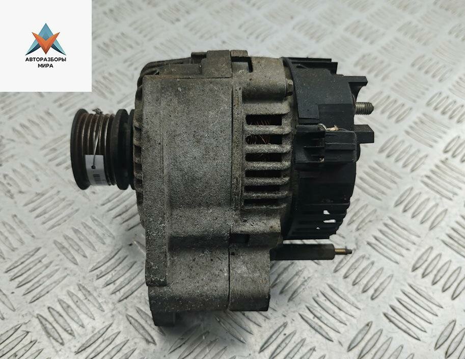 Генератор Volkswagen Golf 3 1997 030903083E