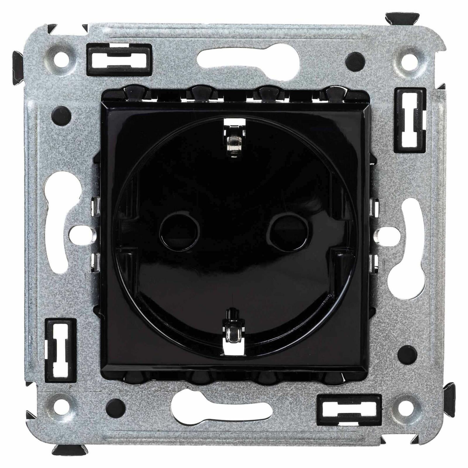 Розетка DKC в стену, конфигурация 2P+E, защитные шторки, черный квадрат