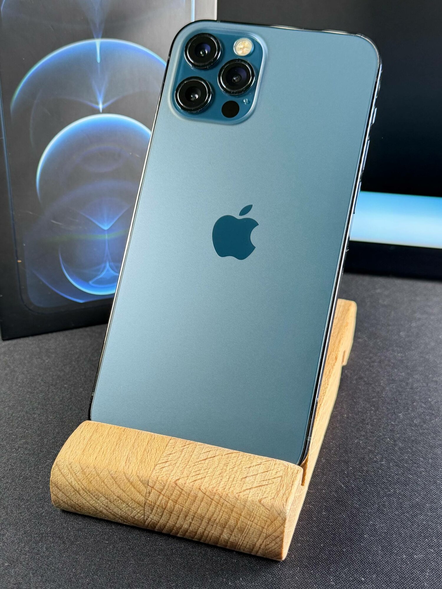 Смартфон Apple iPhone 12 Pro, 256gb, Pacific Blue, RU, nano SIM + eSIM