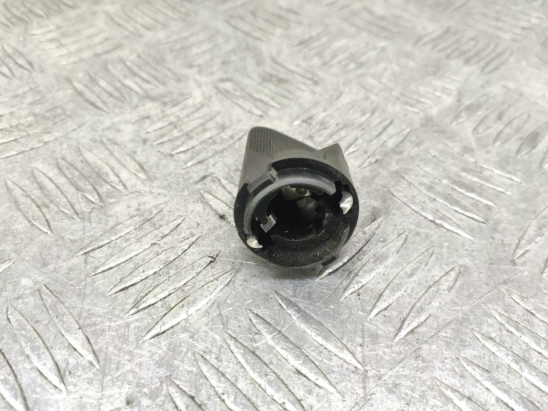 Панель фонаря заднего правого Volvo V70 2 2001 9483287