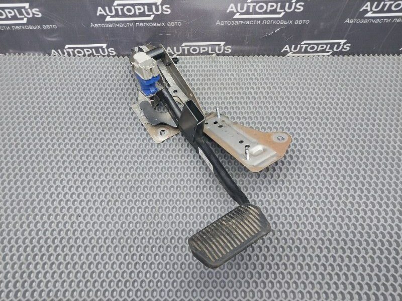 Педаль тормоза Ford Focus (1.6 IQDA) Б/У с пробегом