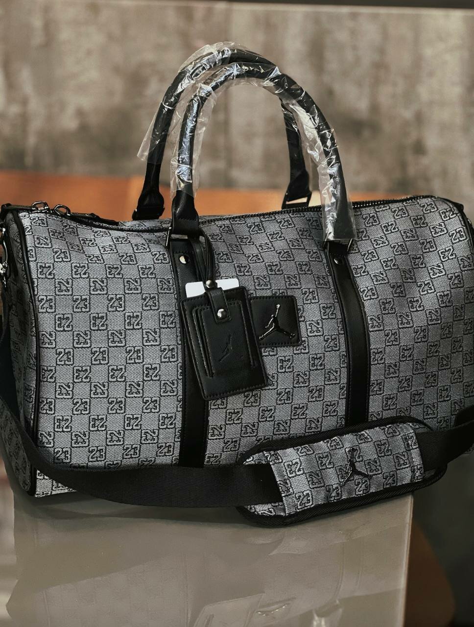 Сумка-рюкзак Air Jordan Monogram Duffle “Dark Smoke Grey”