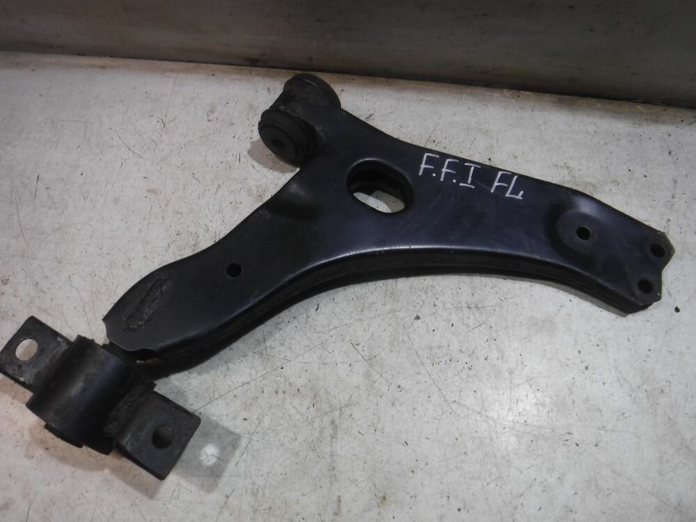 Рычаг передний нижний левый Ford Focus I