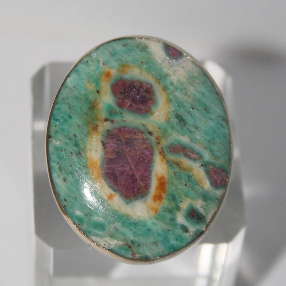 Кольцо-кулон True Stones, фуксит, корунд