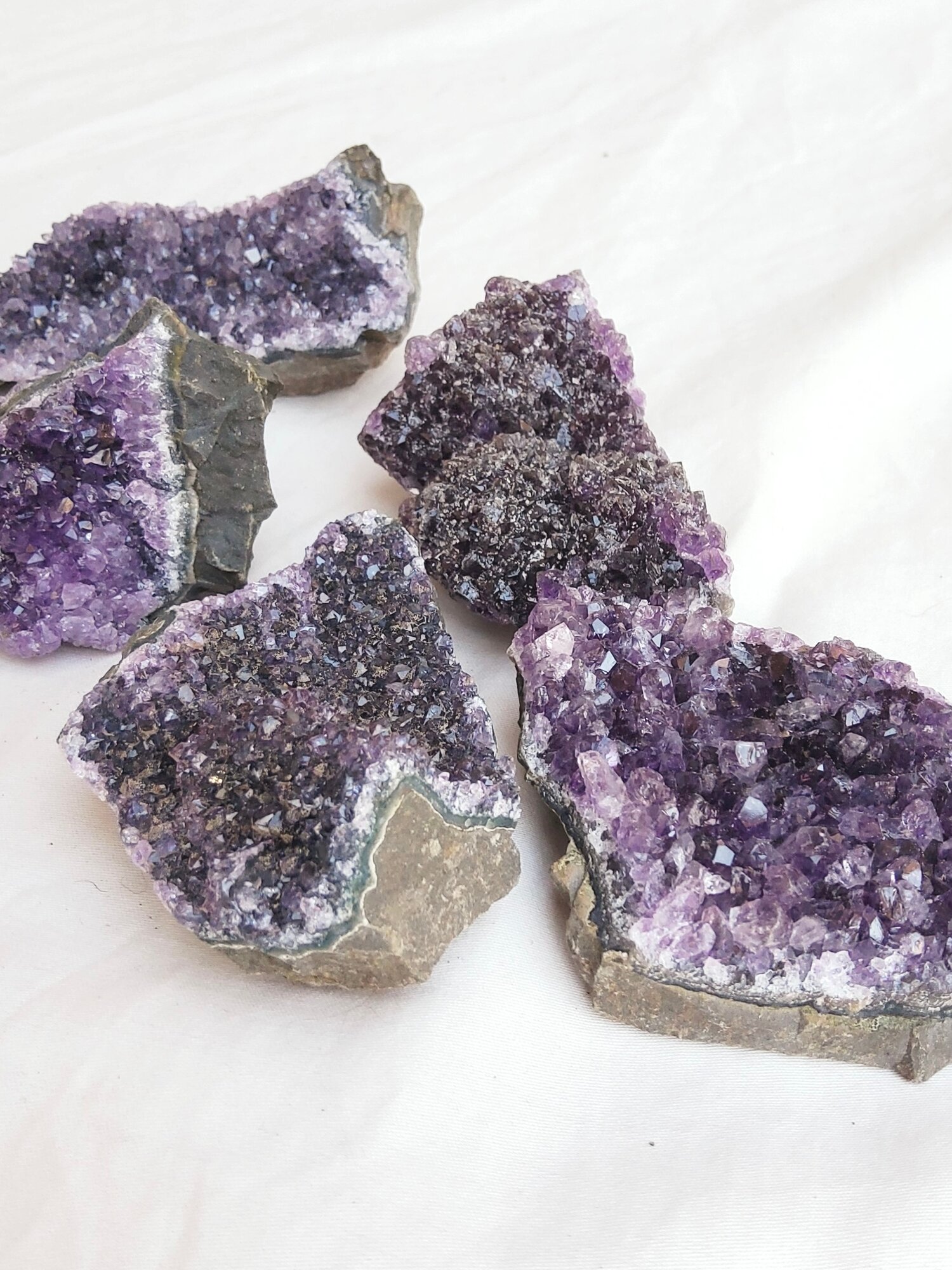 Друза из натурального камня Аметист талисман M5