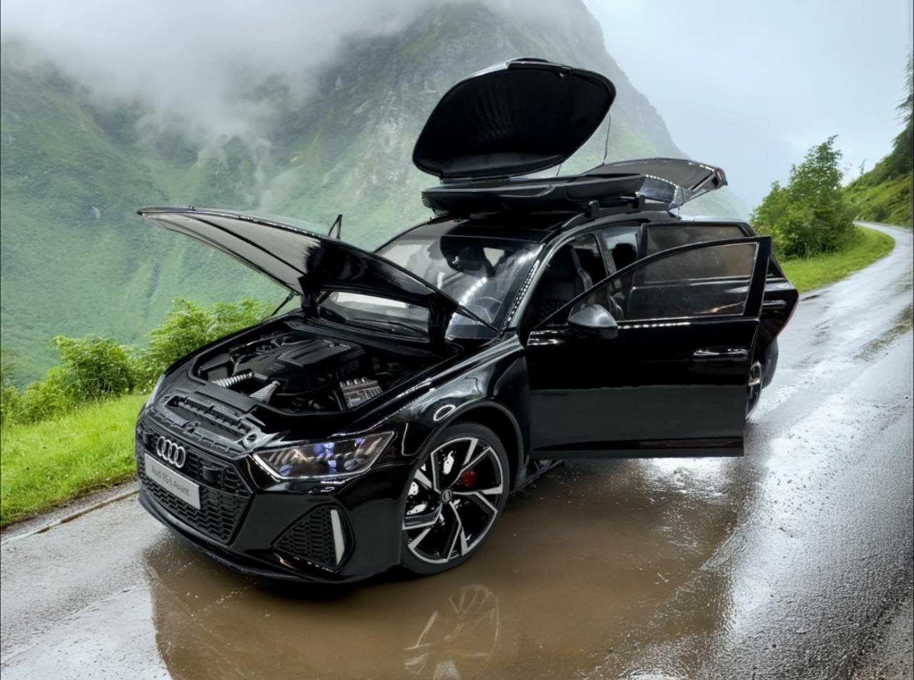 Металлическая масштабная модель автомобиля Audi RS 6 AVANT коллекционная 1/18 (свет + звук) новинка 2025