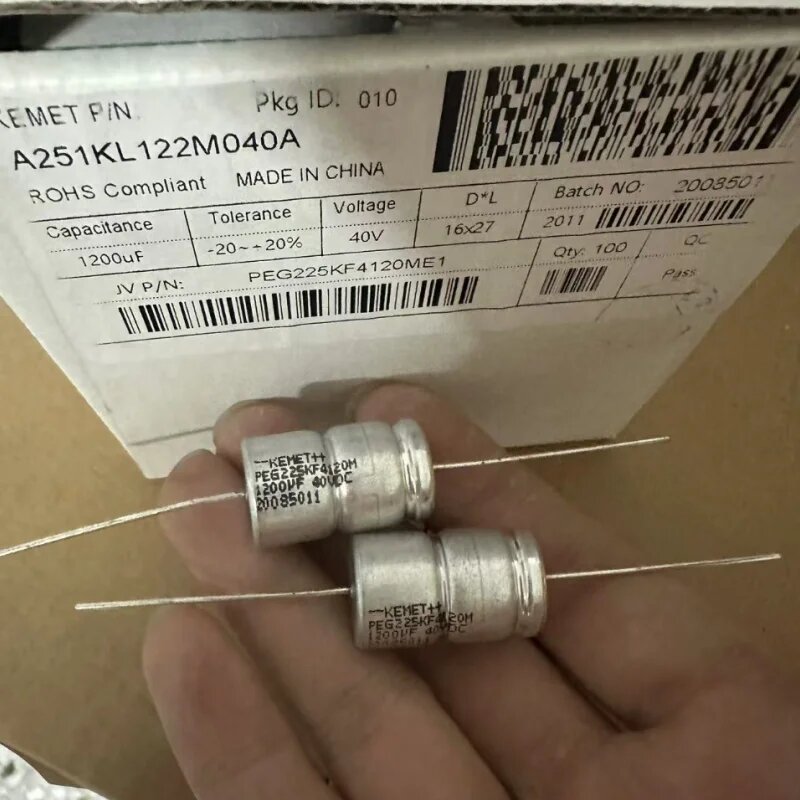 Конденсаторы PEG225 40В 1200 мкФ