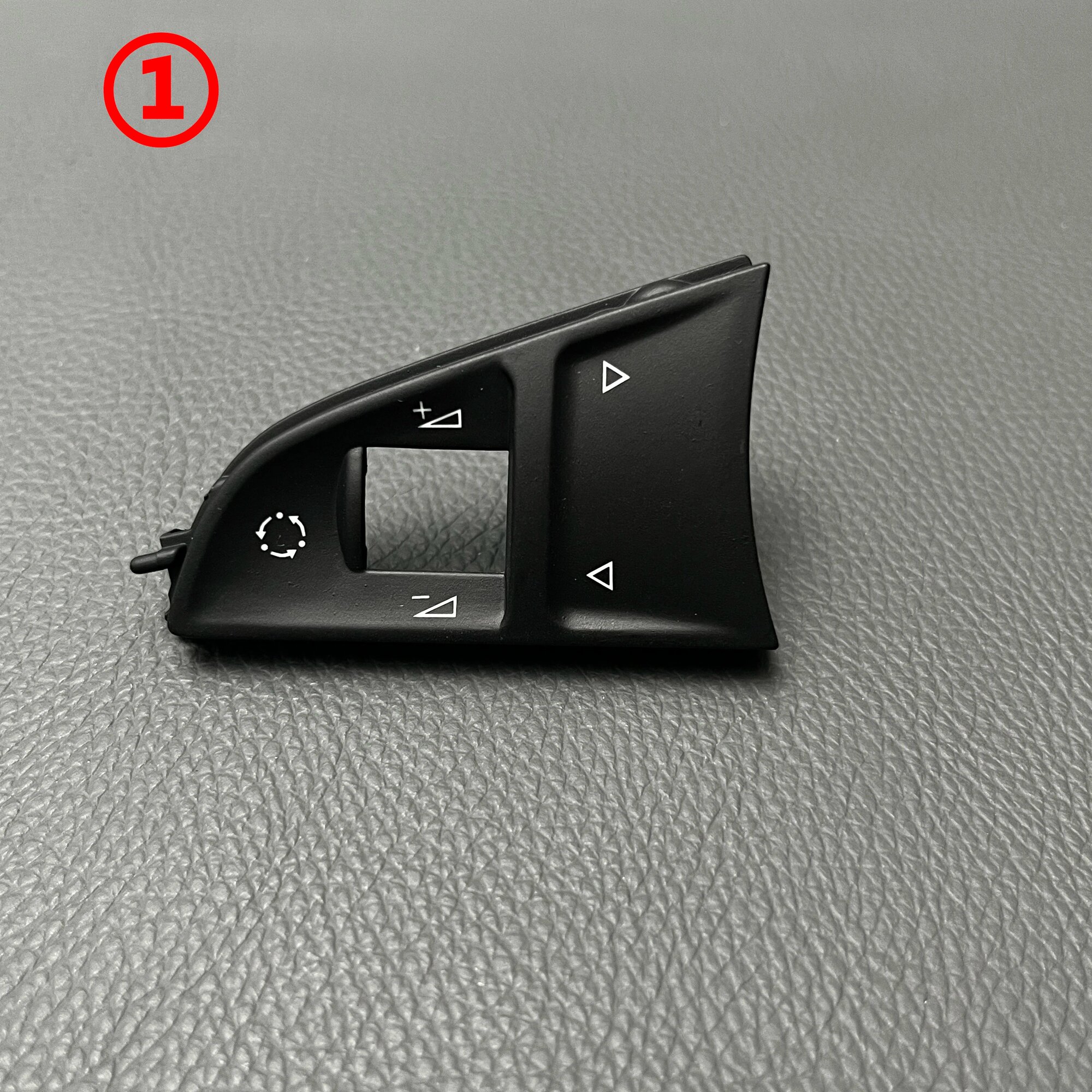 Многофункциональная кнопка на руль автомобиля, крышка переключателя, крышка для Skoda Superb III Octavia A7 Karoq Kodiaq Fabia Scala Rapid Number 1