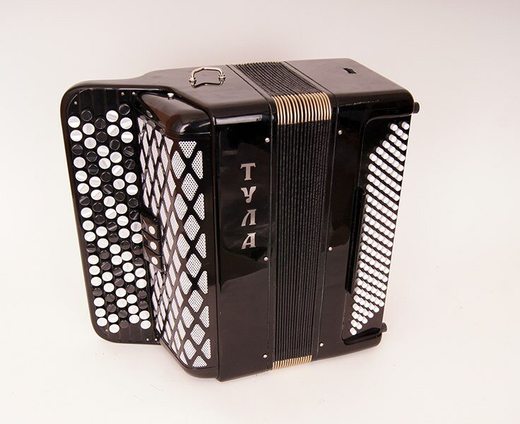 Тульская Гармонь BN-50-2-BK Баян ученический двухголосный "Тула" 92/55х120/50-II-3