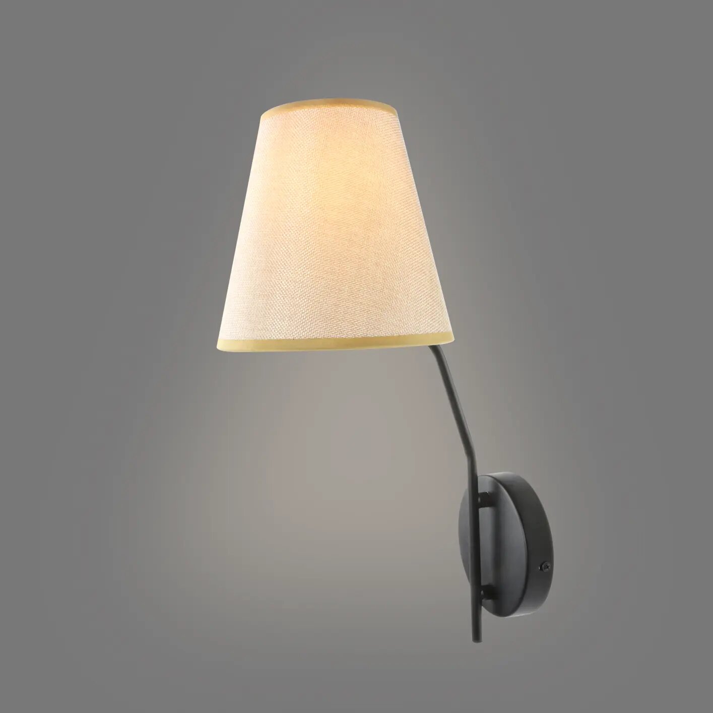 Светильник бра настенный Escada Poetry 2101/1A цвет черный