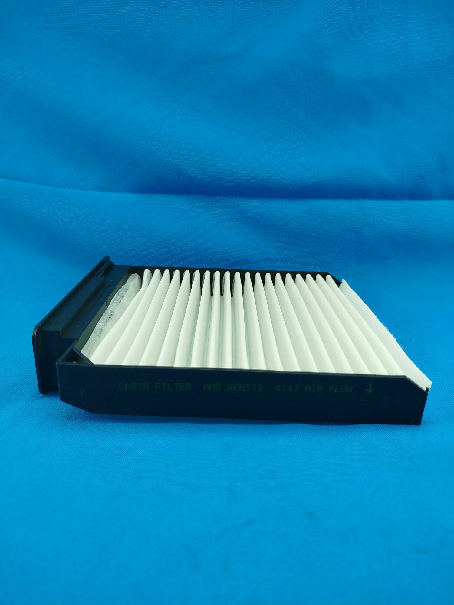 Фильтр салона "AMD" для автомобилей Ларгус, Renault Logan, Sandero, Duster 04->, Nissan Micra 02-> (7701062227)