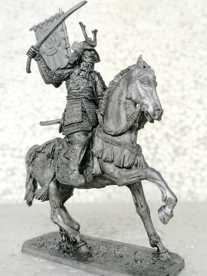 Статуэтка - Фигурка "Япония, Самурай всадник в доспехах, 16 век, оловянный солдатик, 100 мм"